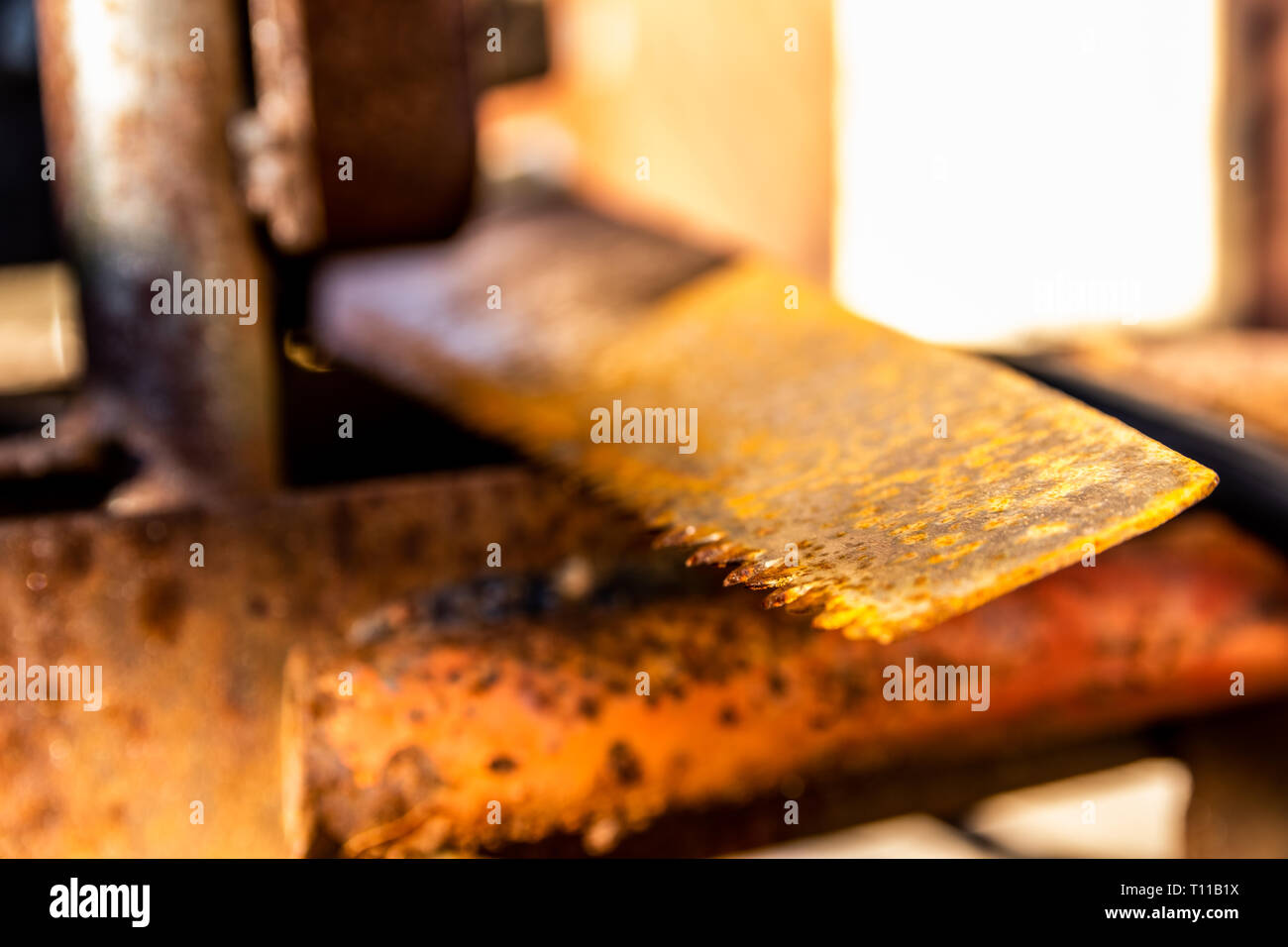 Rusty saw hi-res stock photography and images - Alamy