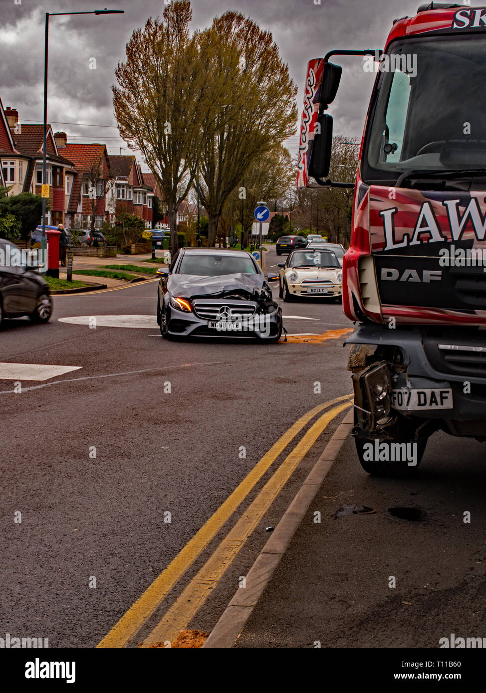 Lorry accident hi-res stock photography and images - Alamy