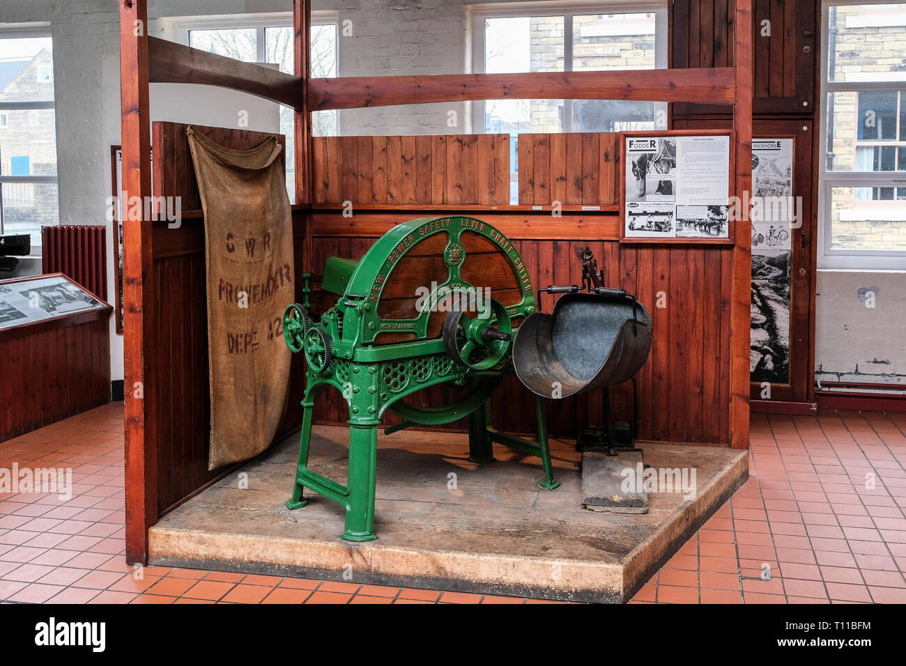 Machinery on display at Bradford Industrial Museum, West Yorkshire ...