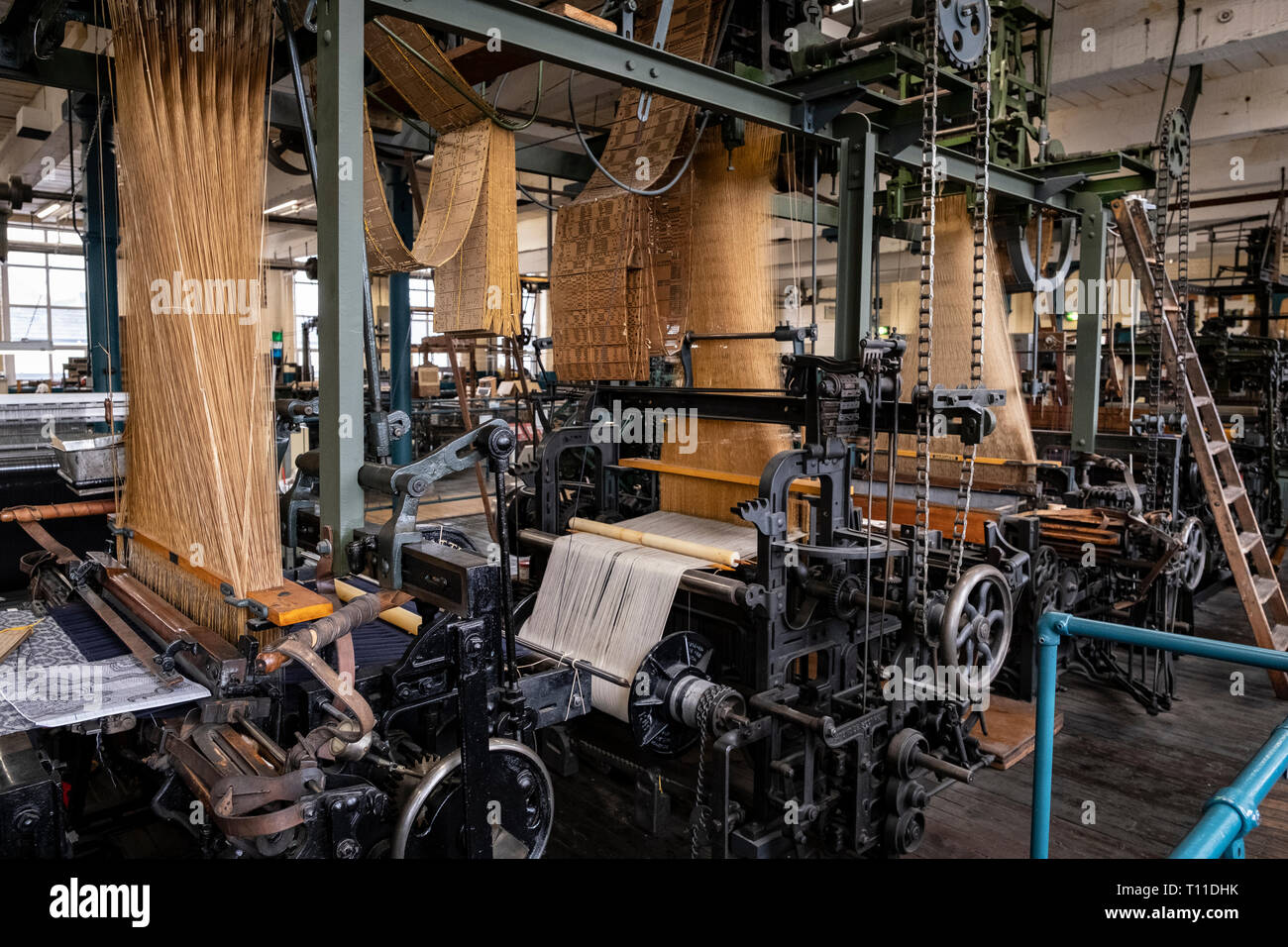 Weaving Looms in The Textile department at Bradford Industrial Museum ...
