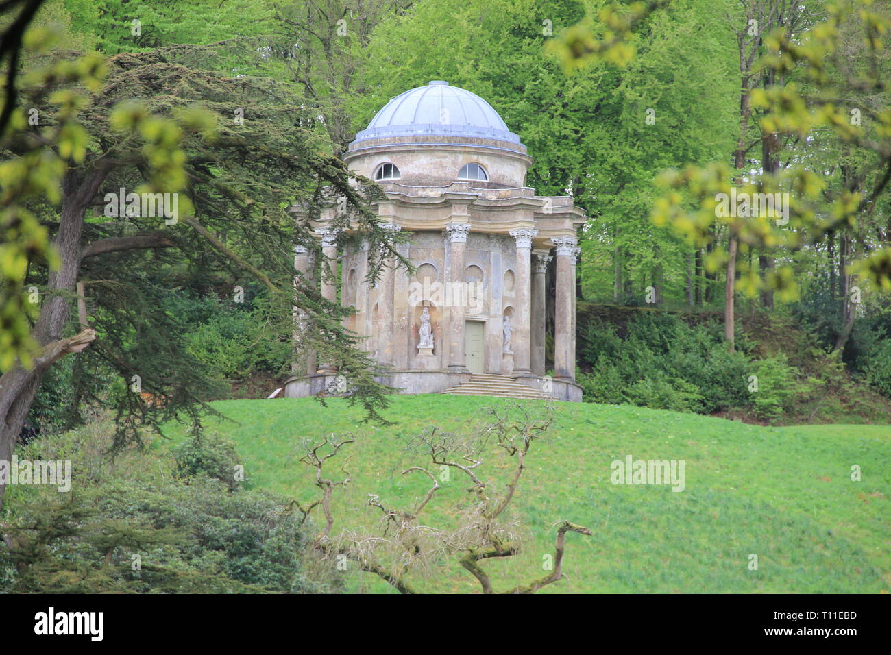 Palladian mansion stourhead hi-res stock photography and images - Alamy