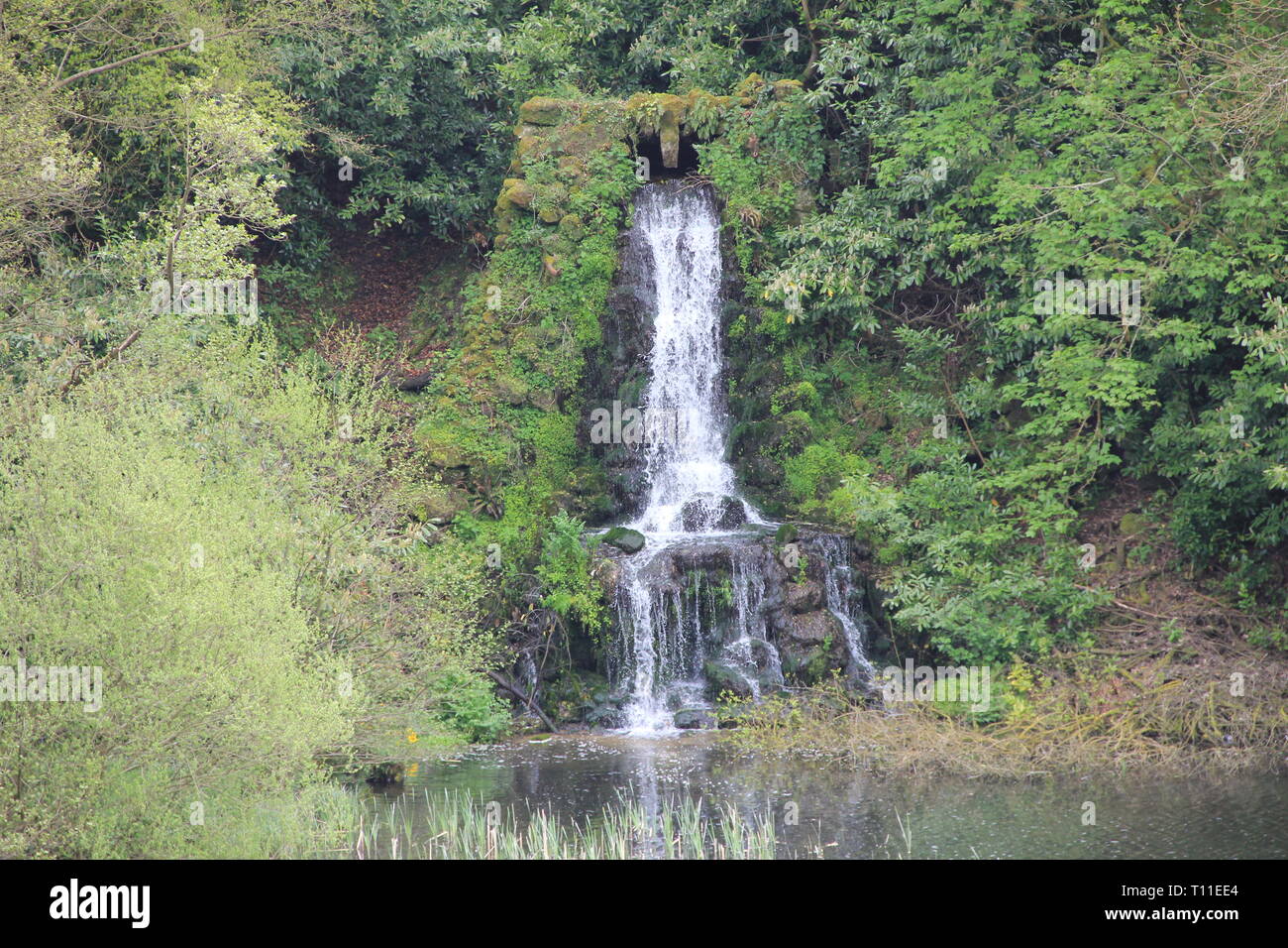 Palladian mansion stourhead hi-res stock photography and images - Alamy