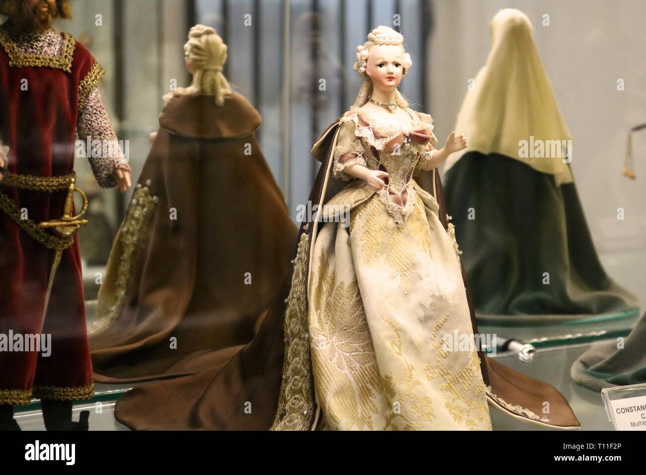 Old fshion hi-res stock photography and images - Alamy