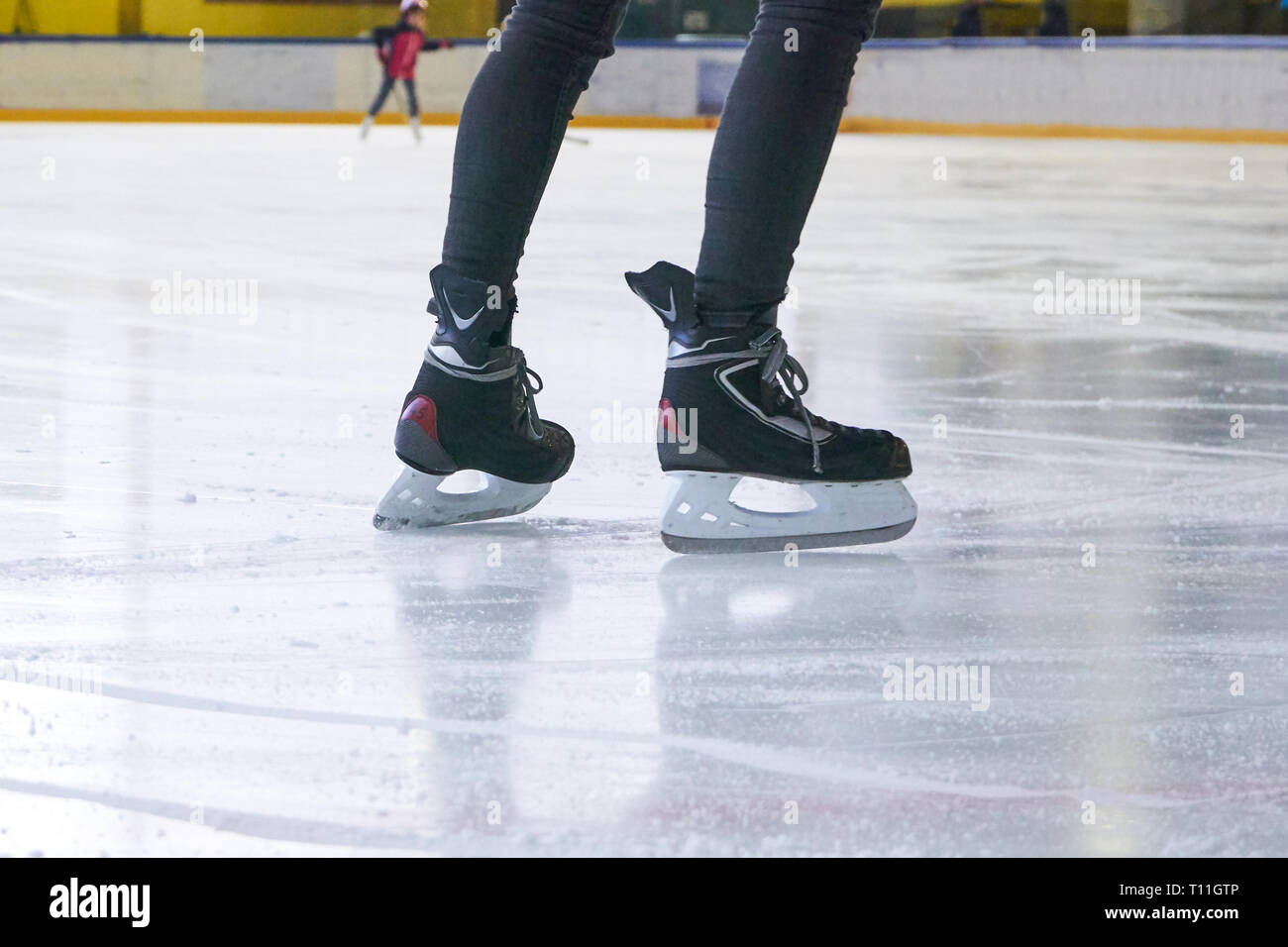 Short track speed skating training hi-res stock photography and images ...