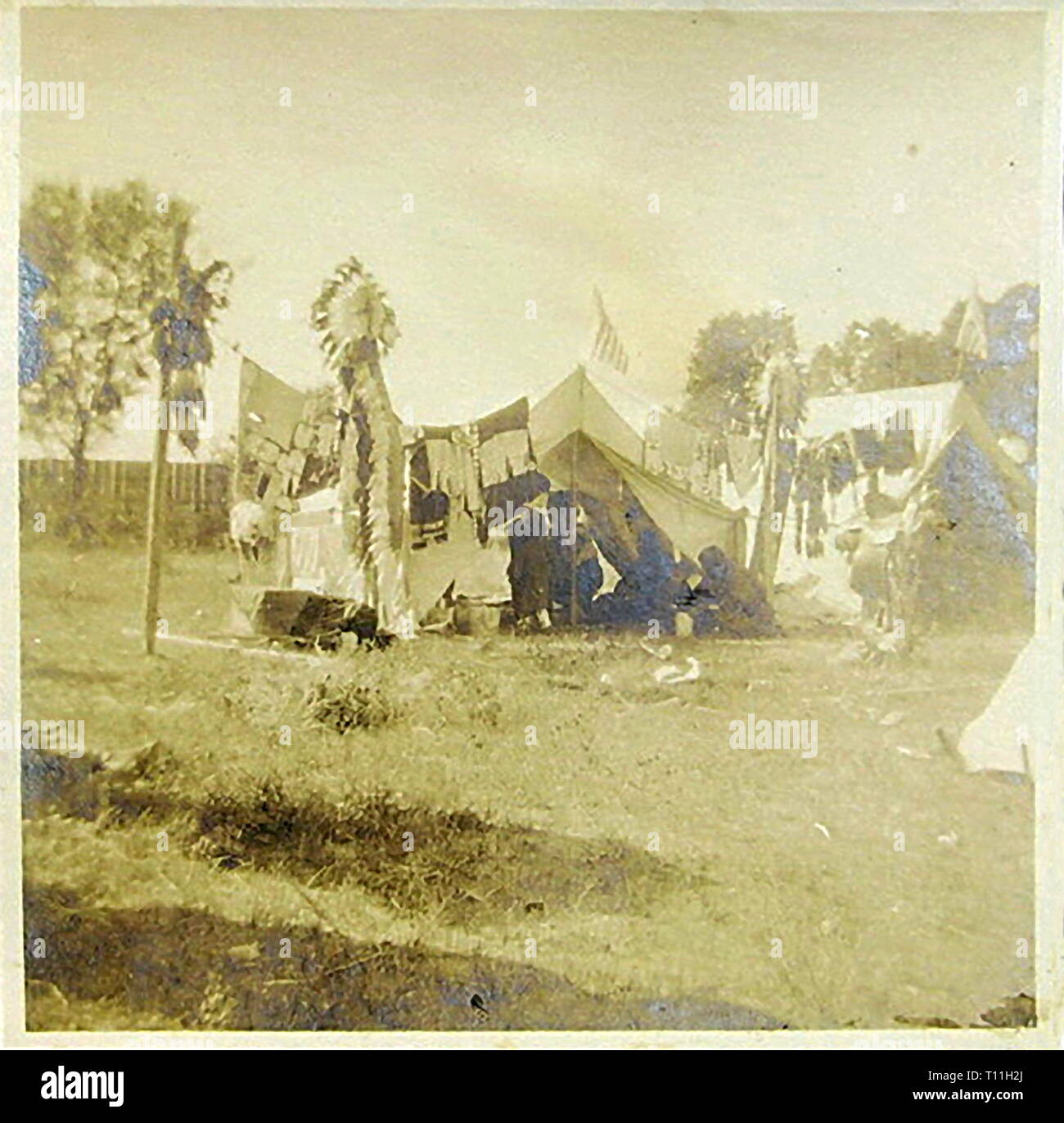 Photos of early America-Native American Indians Stock Photo - Alamy