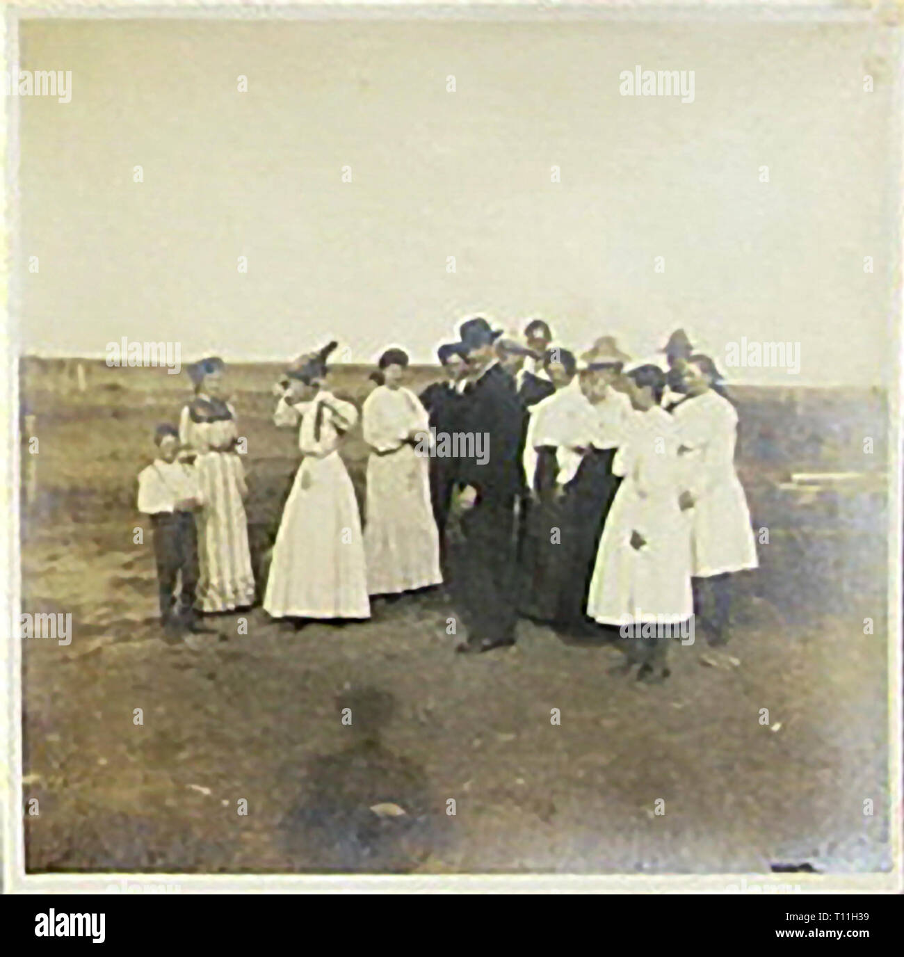 Western frontier old fashion hi-res stock photography and images - Alamy