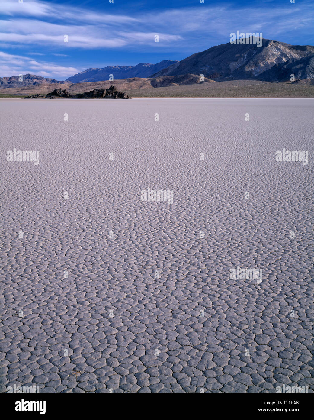 USA, California, Death Valley National Park, Racetrack Valley, View ...