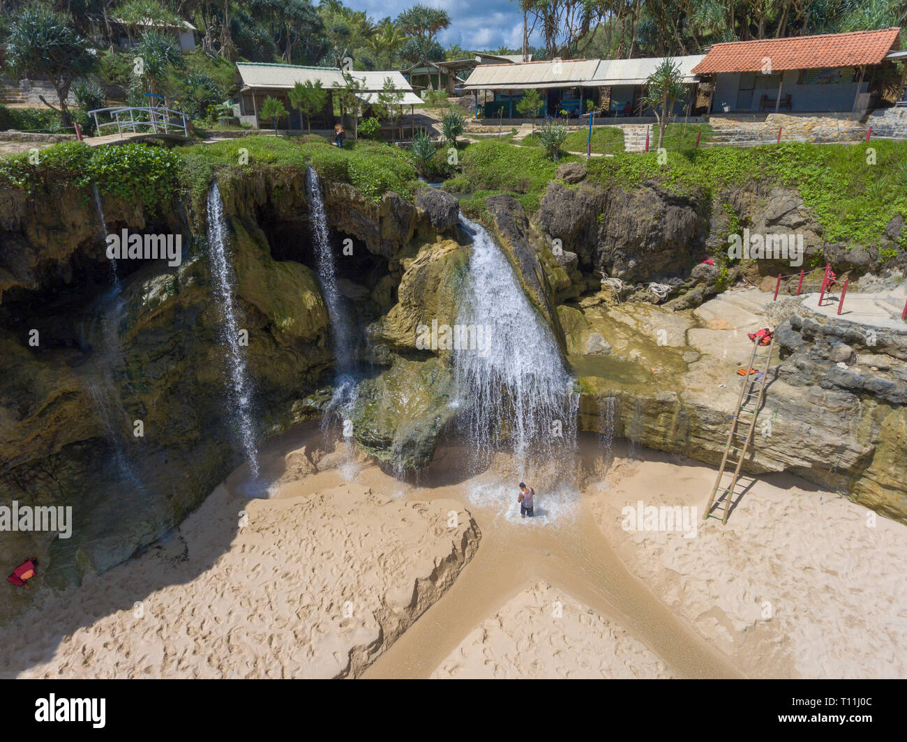 Bath ladder hi-res stock photography and images - Alamy
