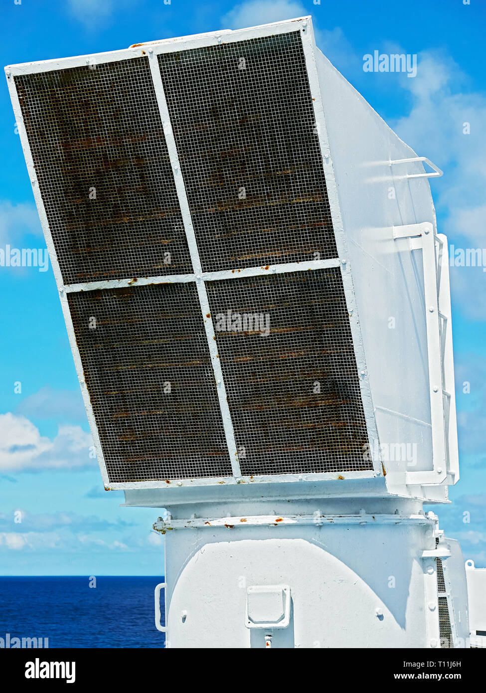 Ship exhaust hi-res stock photography and images - Alamy