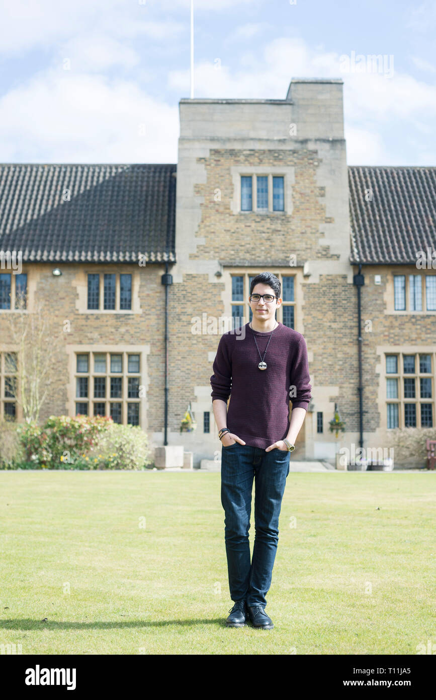 Cambridge students in quad hi-res stock photography and images - Alamy