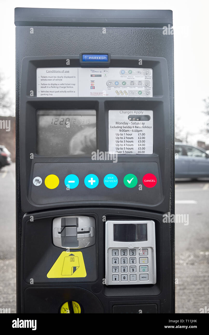Pay machine in a car park Stock Photo - Alamy