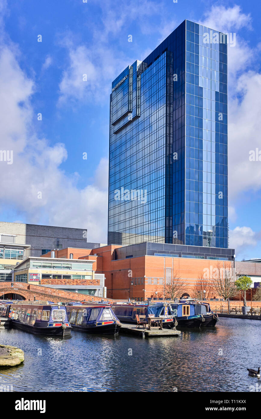 The Hyatt Regency hotel towering over the Birmingham and Worcester ...
