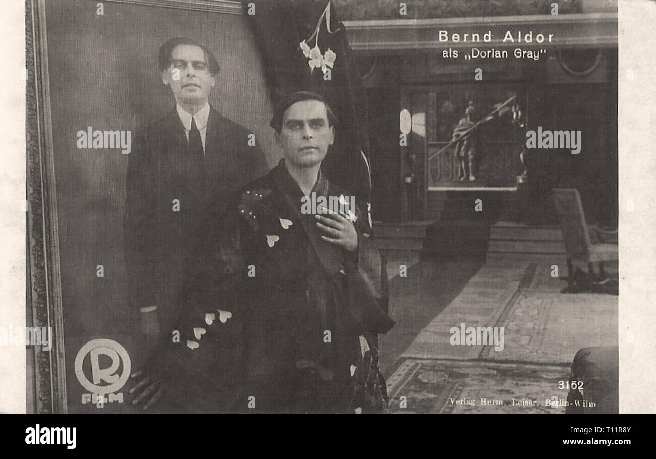 The portrait of dorian gray hi-res stock photography and images - Alamy