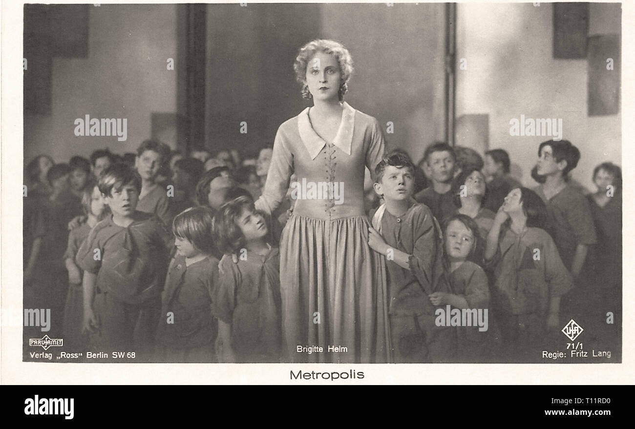 Promotional photography of Brigitte Helm in Metropolis - Silent movie ...