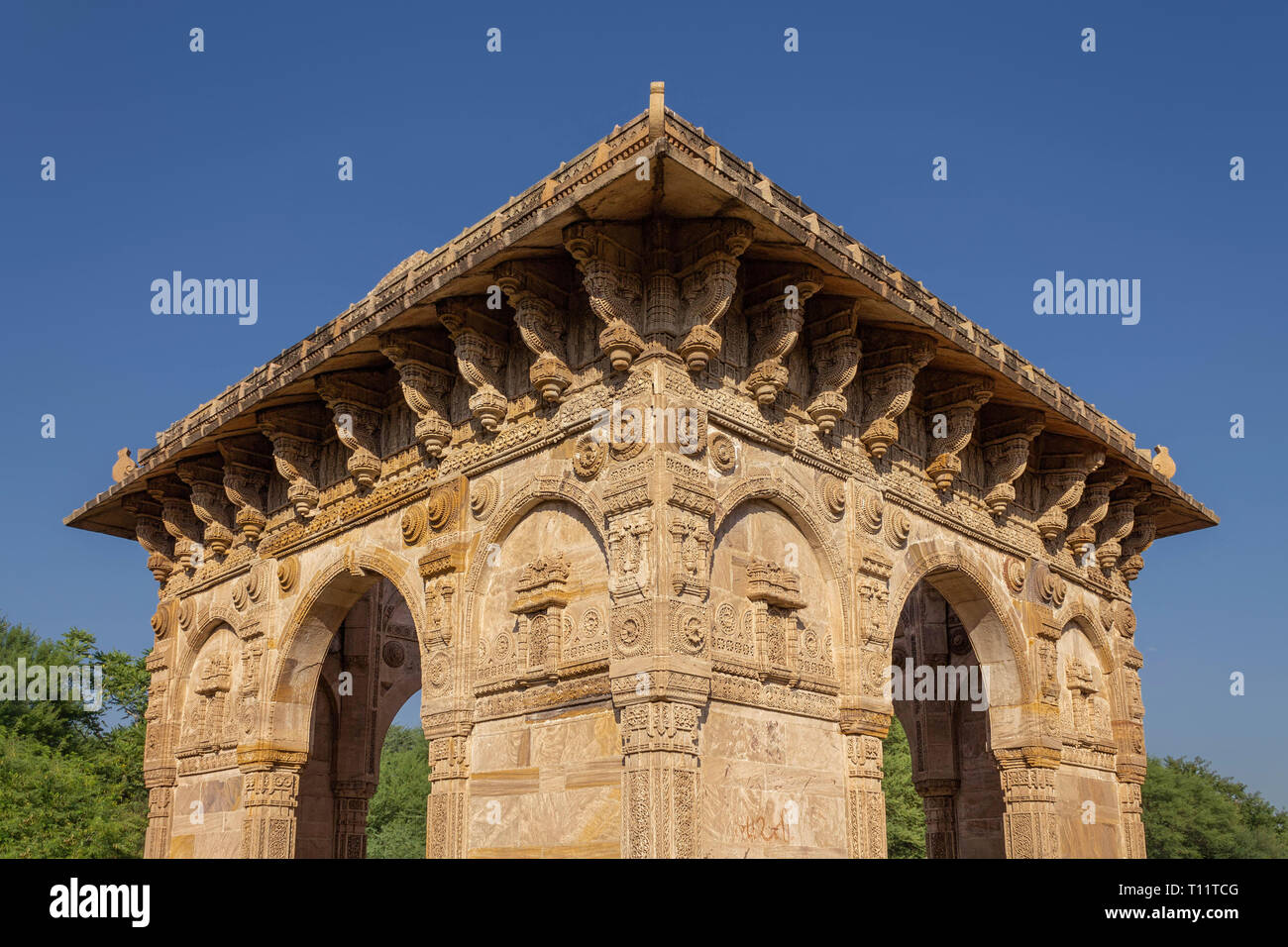 Cenotaph design hi-res stock photography and images - Alamy