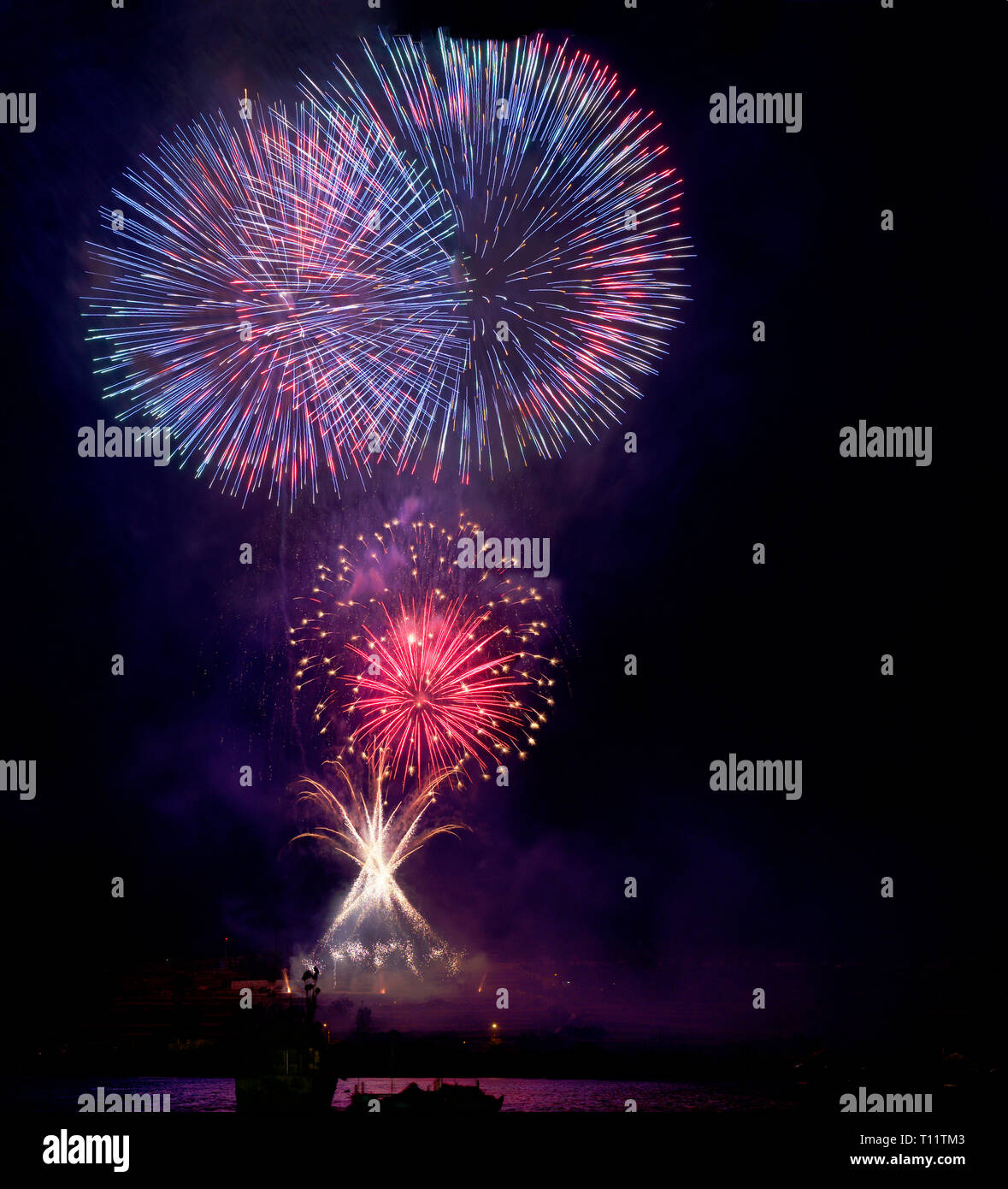 Explod High Resolution Stock Photography and Images - Alamy