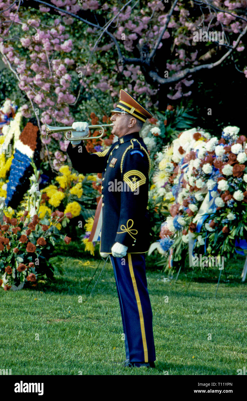 General of the army five stars bugle taps military cemetery hi-res ...