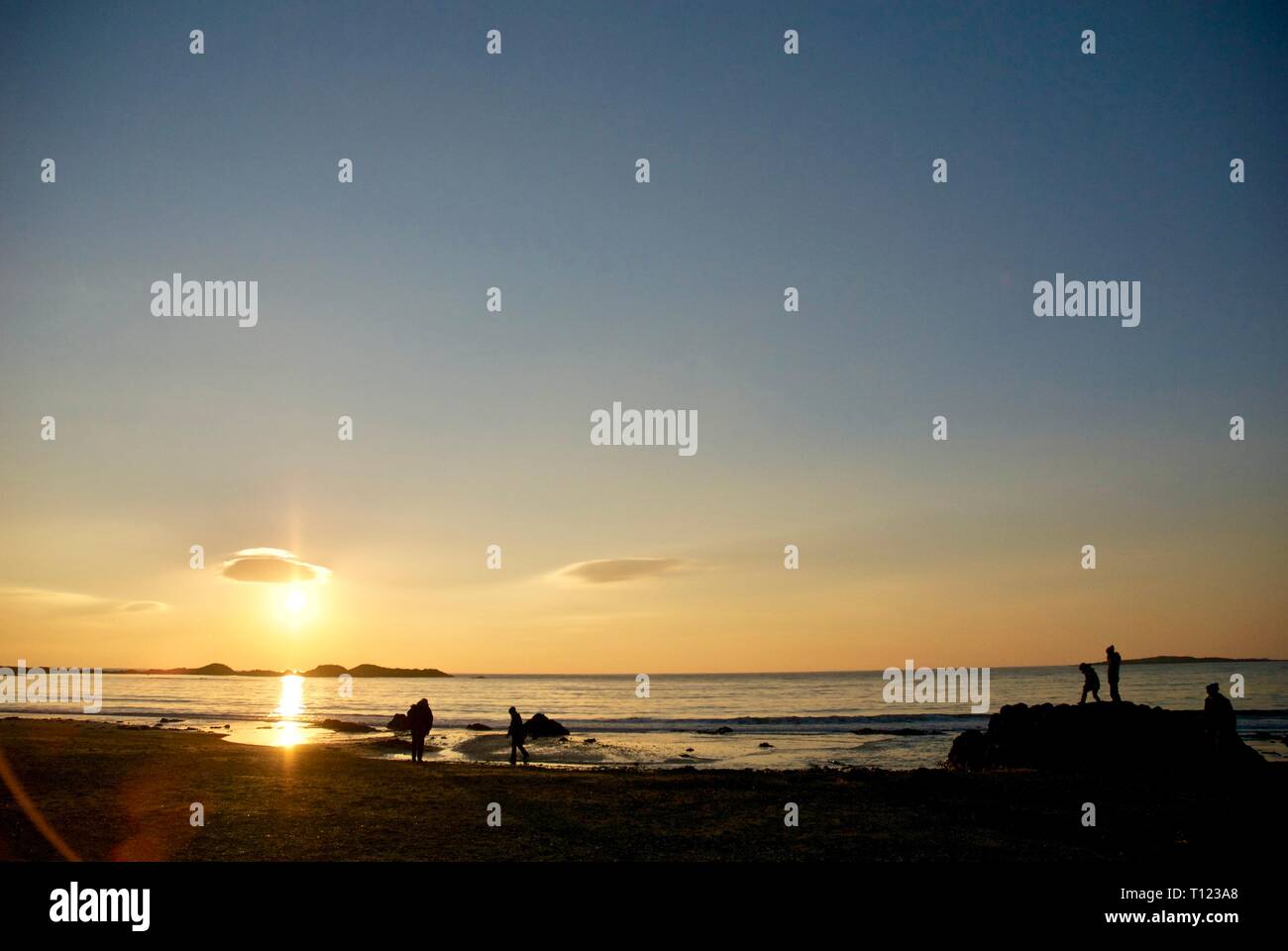 Rhosneigr bay hi-res stock photography and images - Alamy