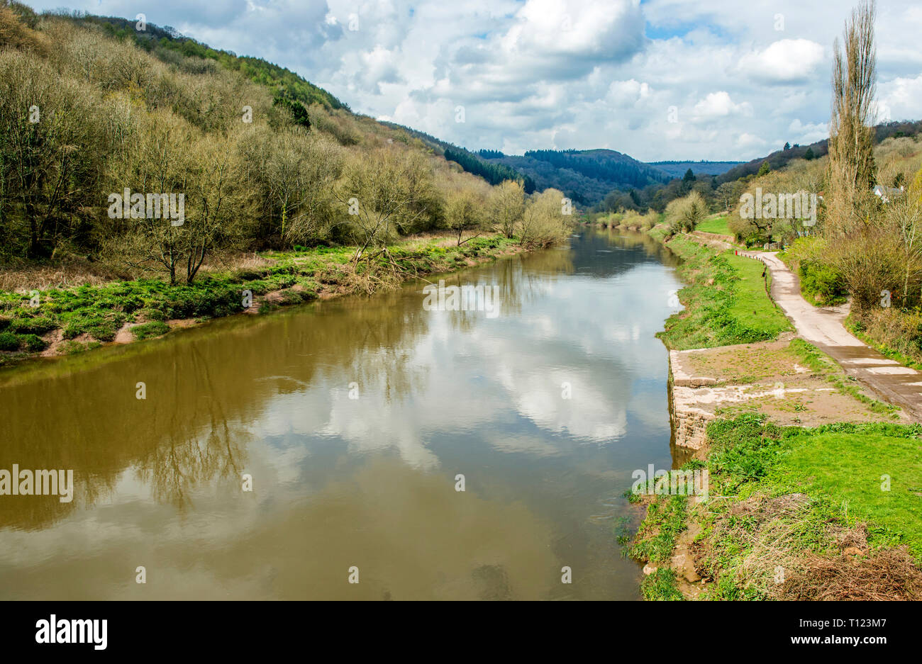 The River Wye looking north from Bigsweir Bridge in the Wye Valley AONB ...