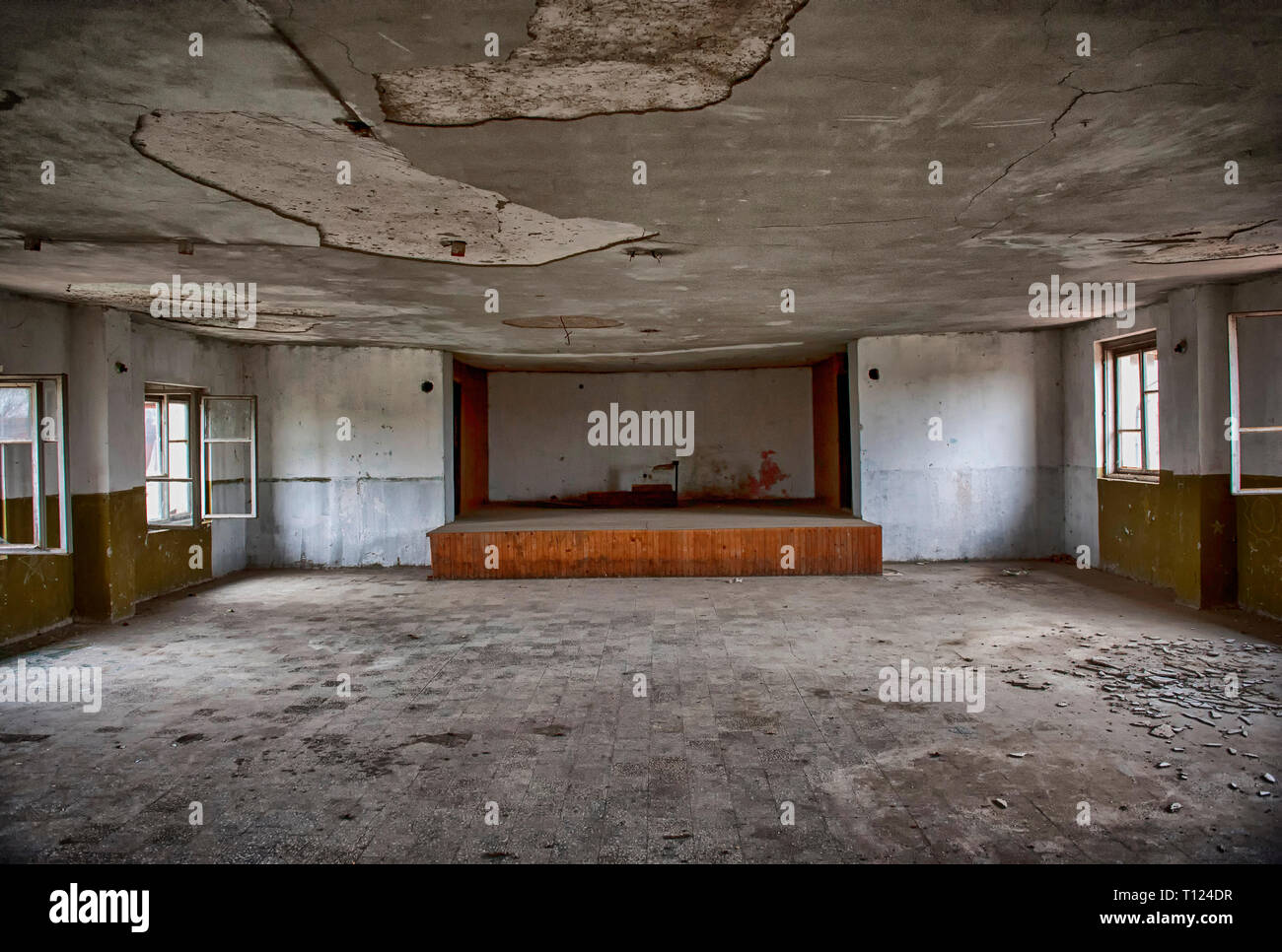 Old abandoned theater, scary haunted old house Stock Photo - Alamy