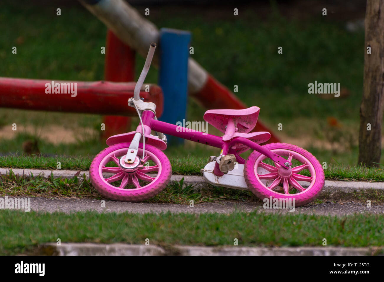 Bike lying on grass hi-res stock photography and images - Alamy