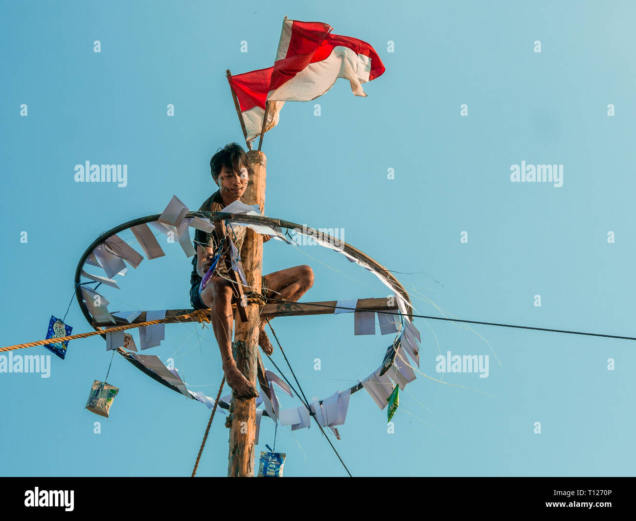 Prize envelope hi-res stock photography and images - Alamy