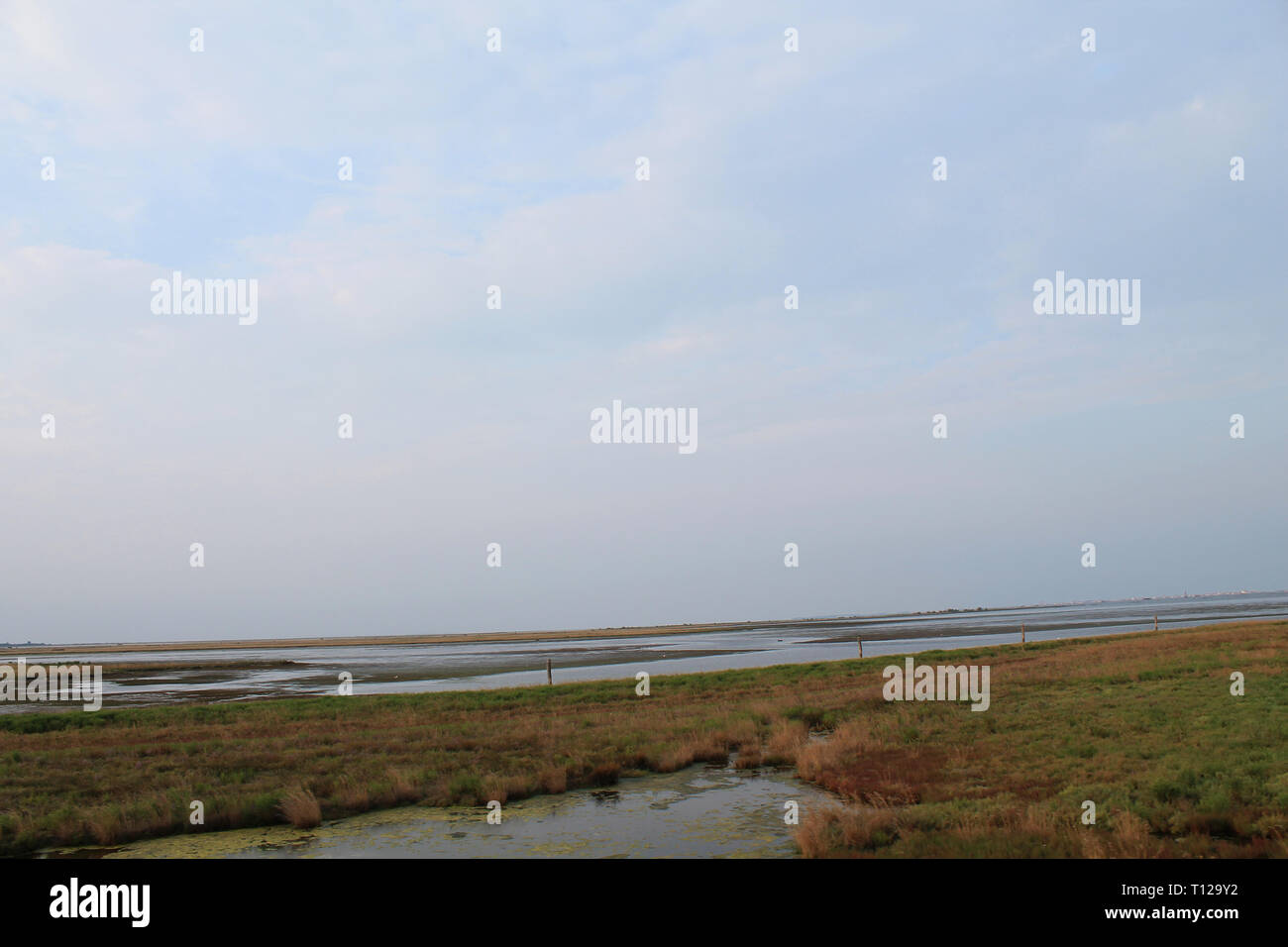 Flat land hi-res stock photography and images - Alamy