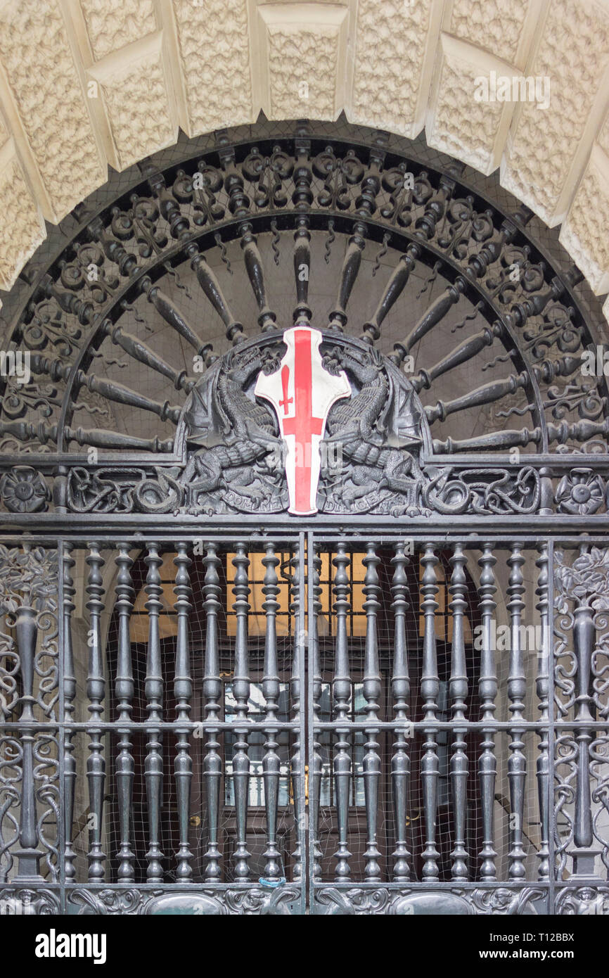 Old Bailey Sign London Uk England High Resolution Stock Photography and ...