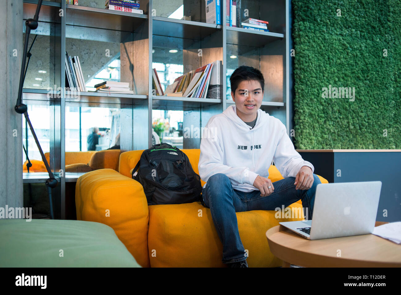 Student common room hi-res stock photography and images - Alamy