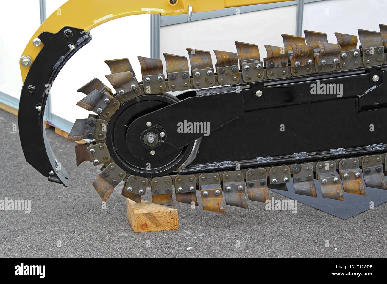 Chain Trencher Dig Machine Construction Site Equipment Stock Photo - Alamy