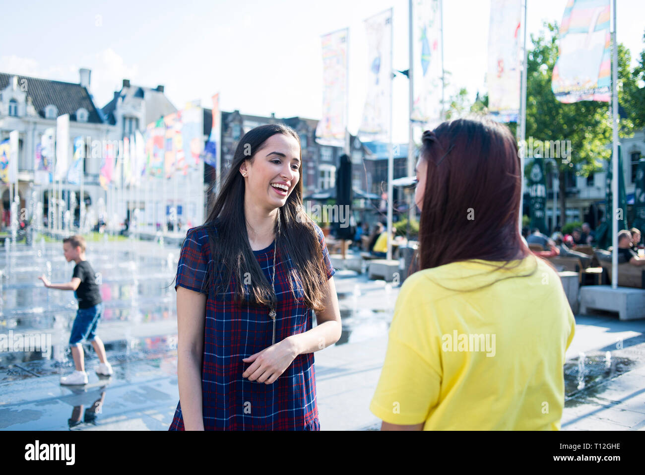 Two students talking class hi-res stock photography and images - Alamy