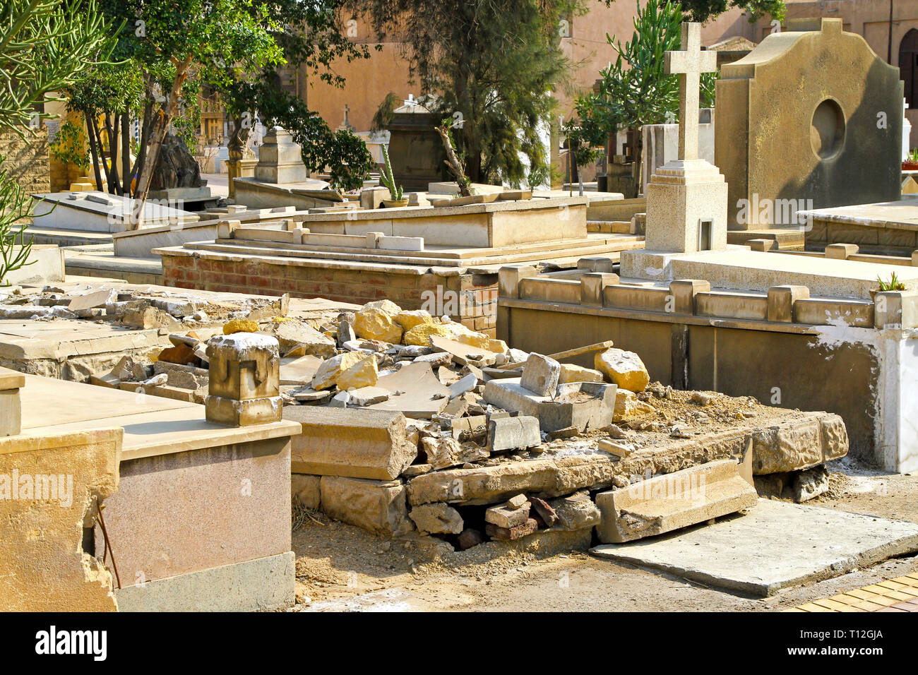 Graveyard vandalism hi-res stock photography and images - Alamy