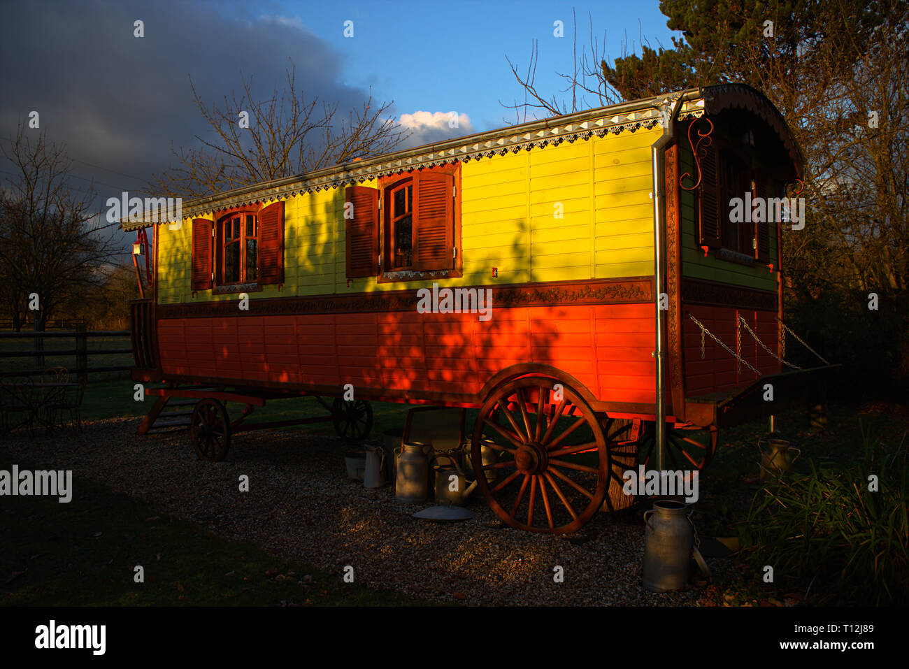 Gipsy caravan hi-res stock photography and images - Alamy