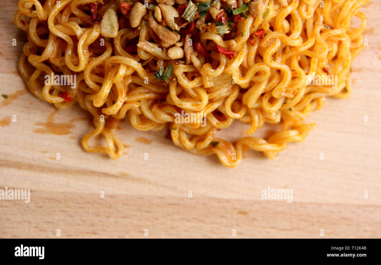 Stir fried instant noodles hi-res stock photography and images - Alamy