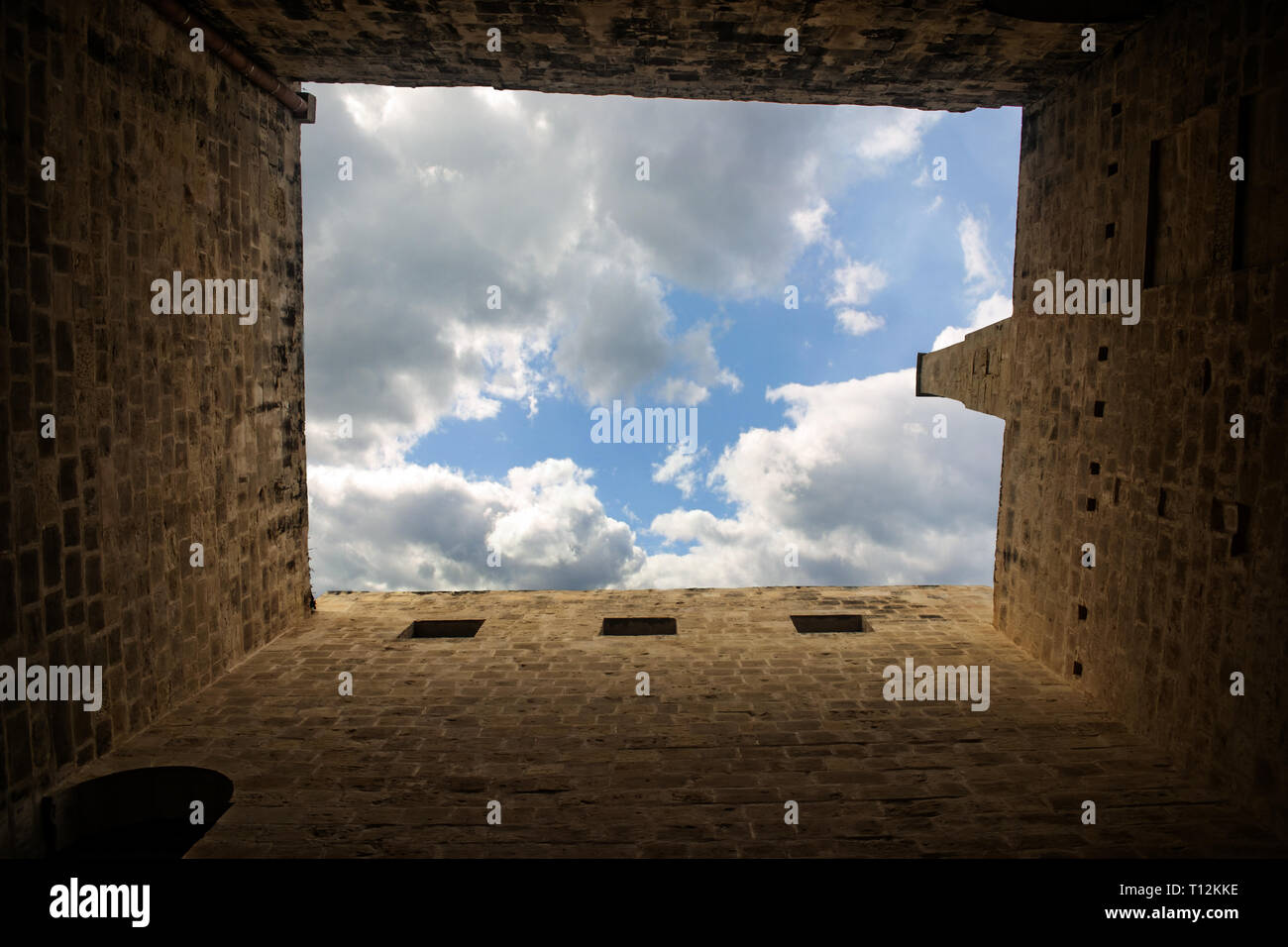 Trapped between walls hi-res stock photography and images - Alamy