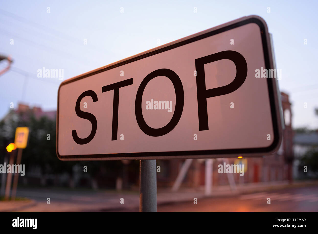 Pole mounted warning sign hi-res stock photography and images - Alamy