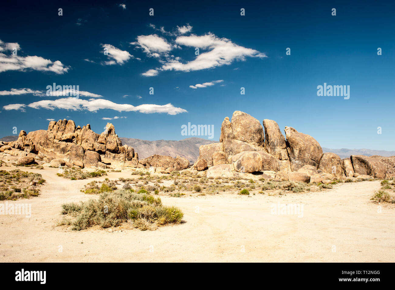 Alabama Hills, Rock formations Stock Photo - Alamy