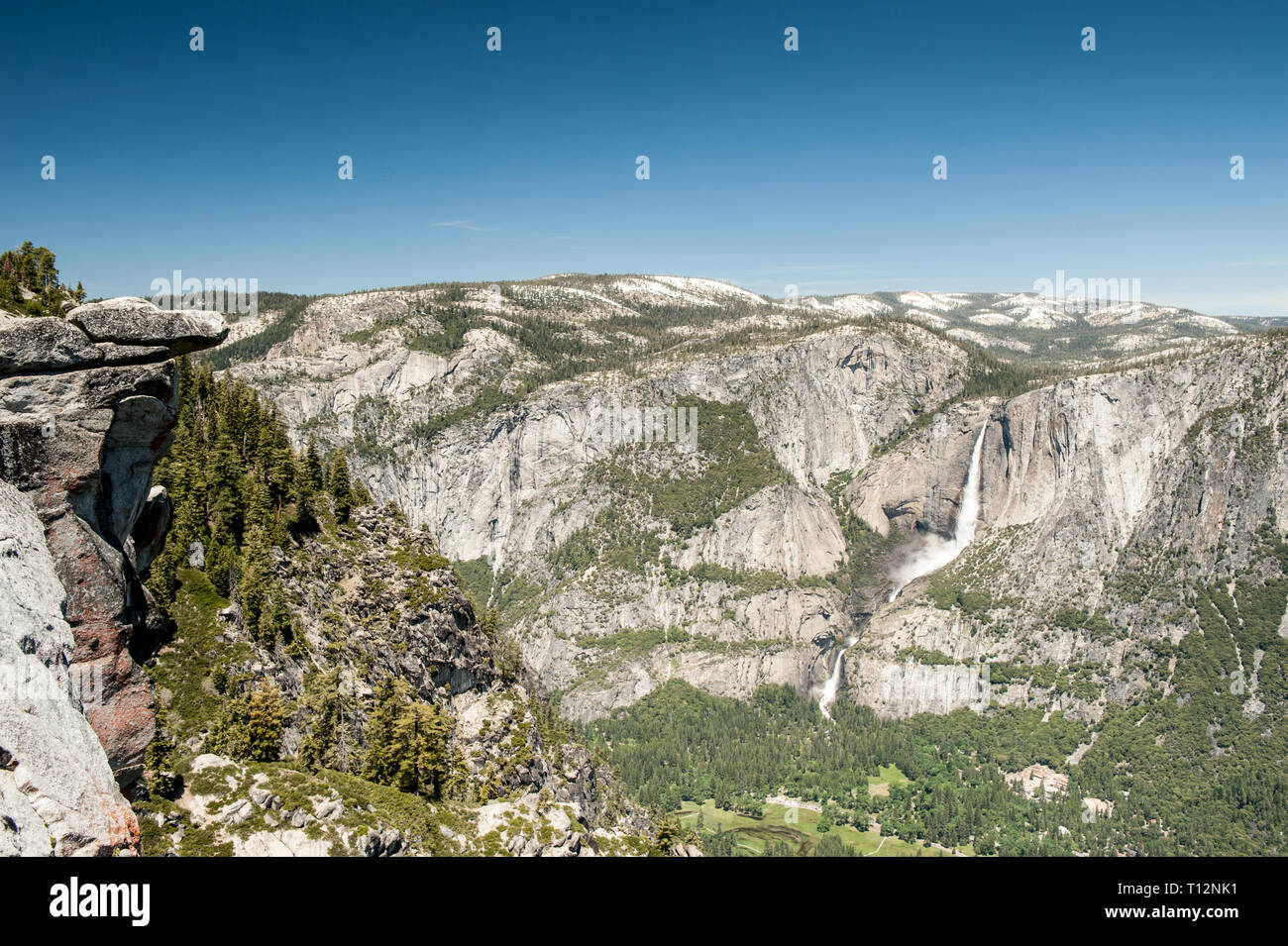 Panoramic view iconic yosemite hi-res stock photography and images - Alamy
