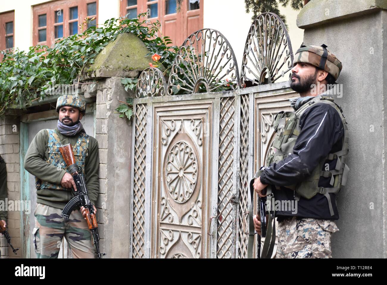 Indian army commandos hi-res stock photography and images - Alamy
