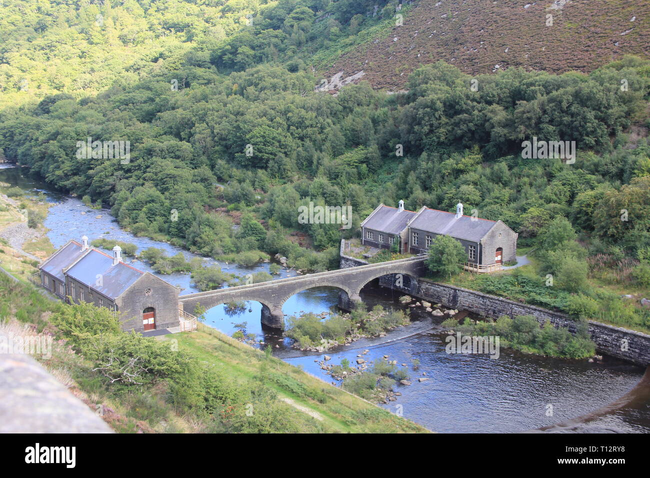 Elan valley aqueduct hi-res stock photography and images - Alamy