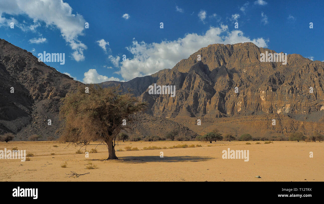 Al hajar mountains range hi-res stock photography and images - Alamy