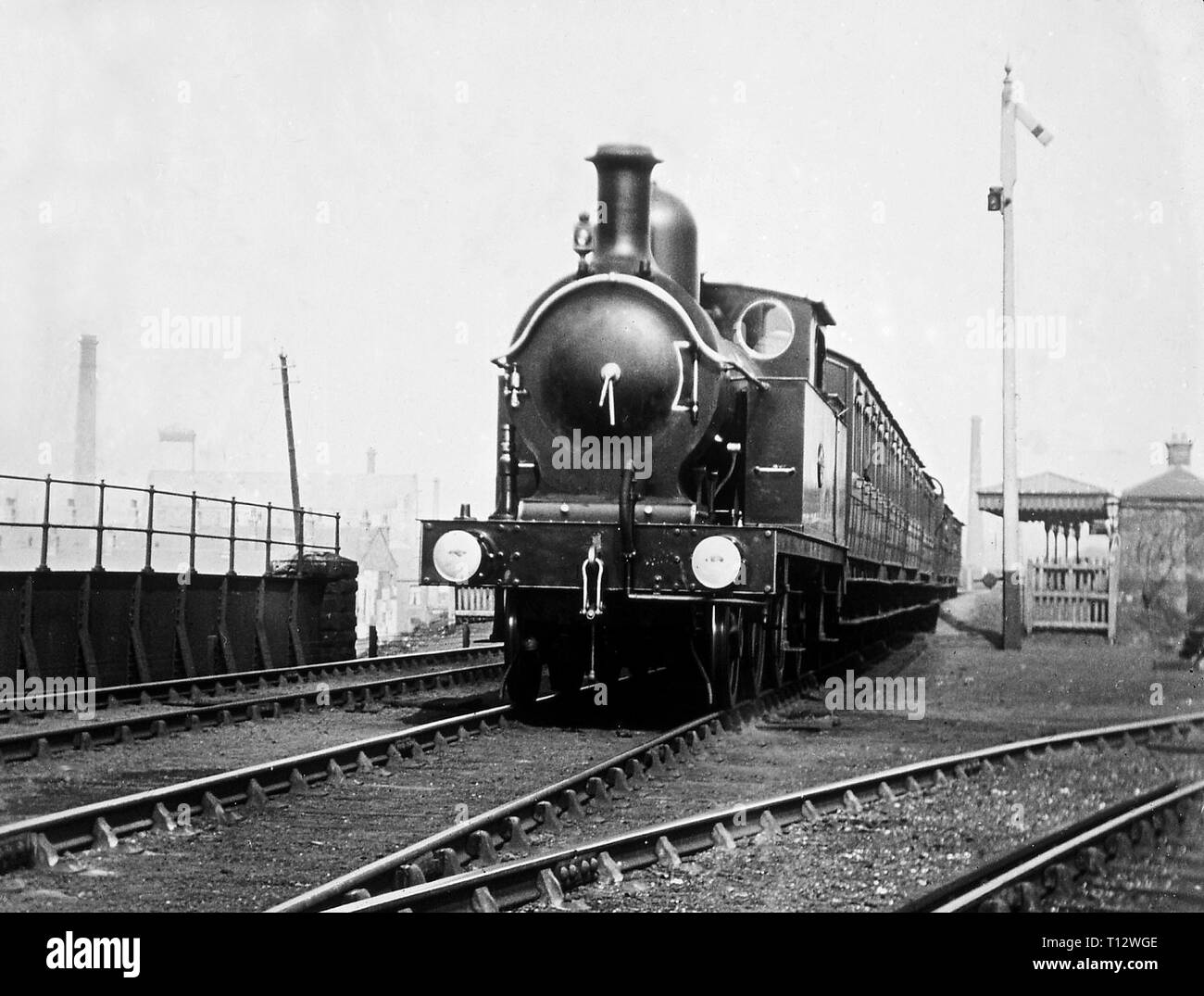 Train signal box hi-res stock photography and images - Alamy