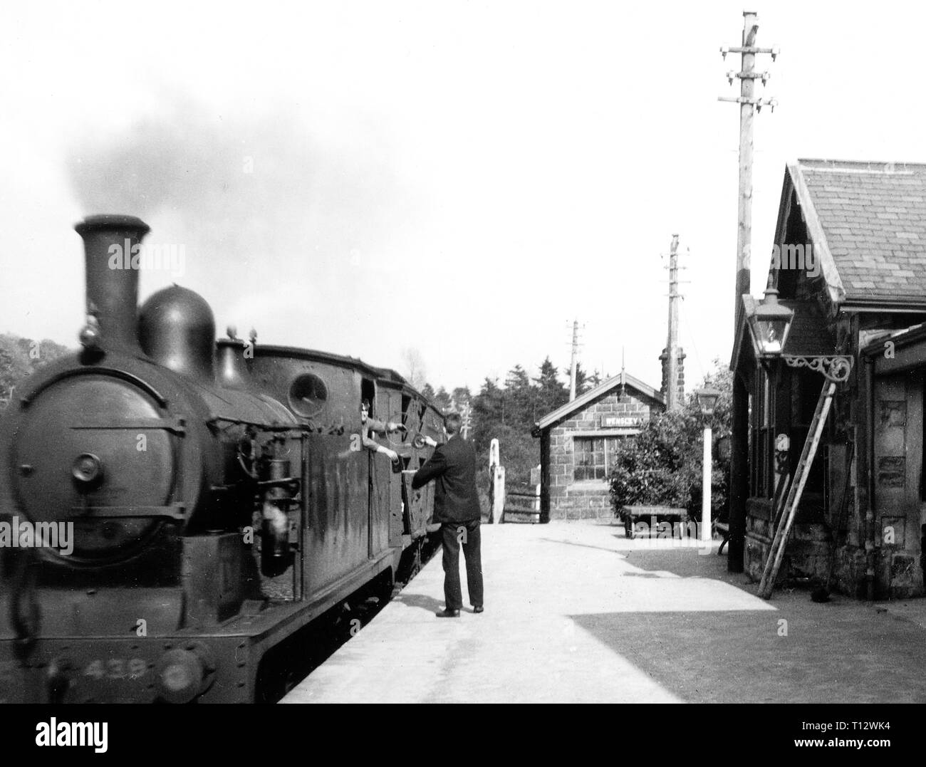 Victorian train station Black and White Stock Photos & Images - Alamy