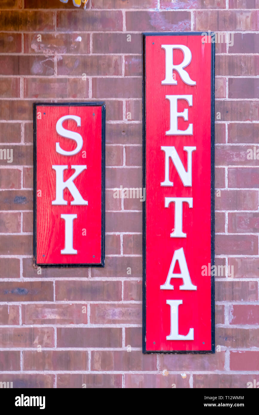 Wooden signage ski resort hi-res stock photography and images - Alamy