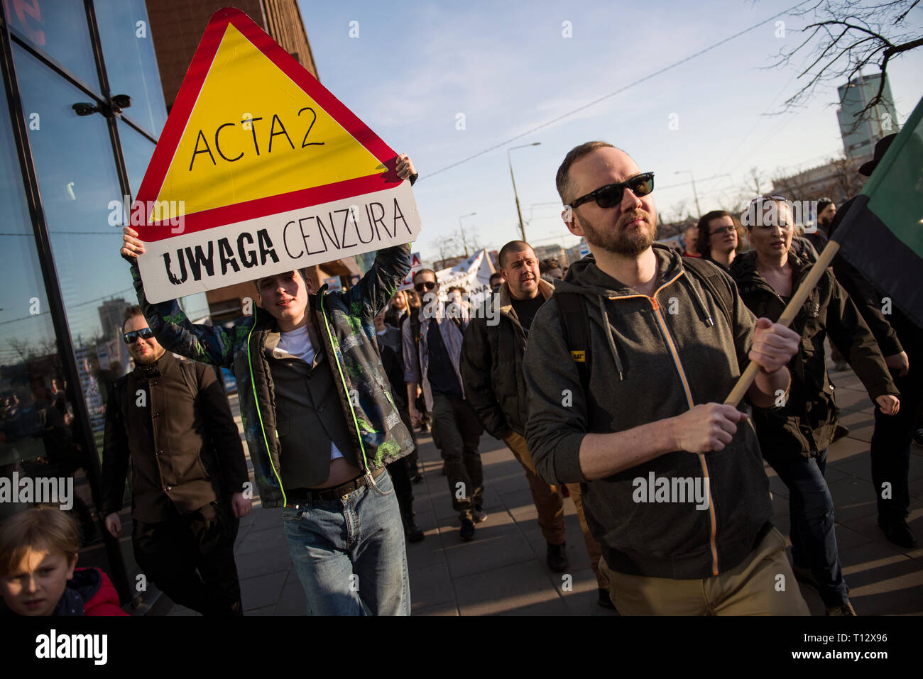 2 articles hi-res stock photography and images - Alamy