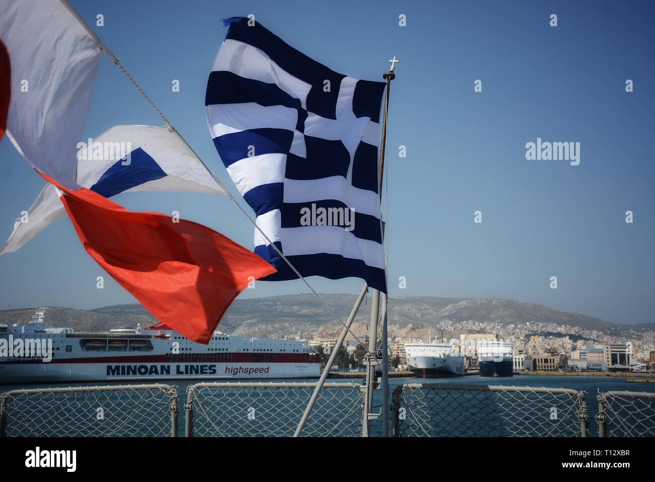 Frigate navy hi-res stock photography and images - Alamy