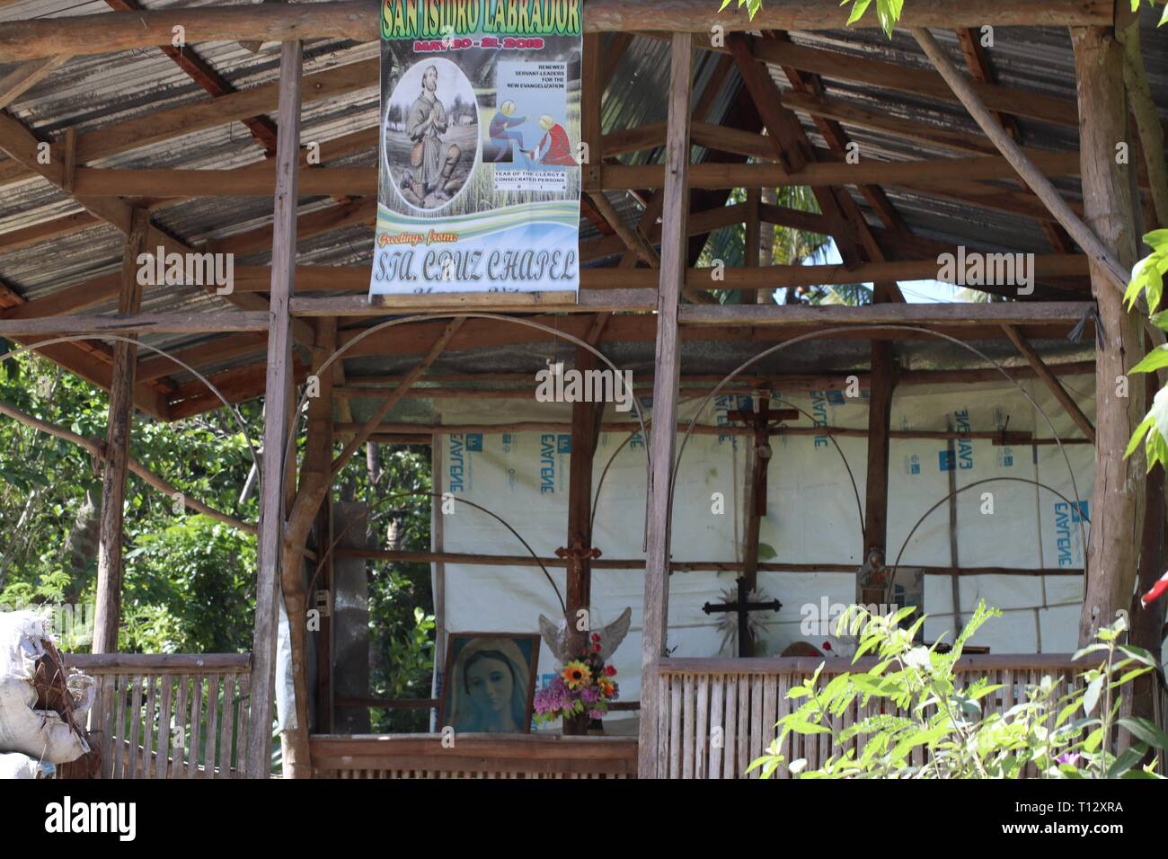 Makeshift shrine hi-res stock photography and images - Alamy