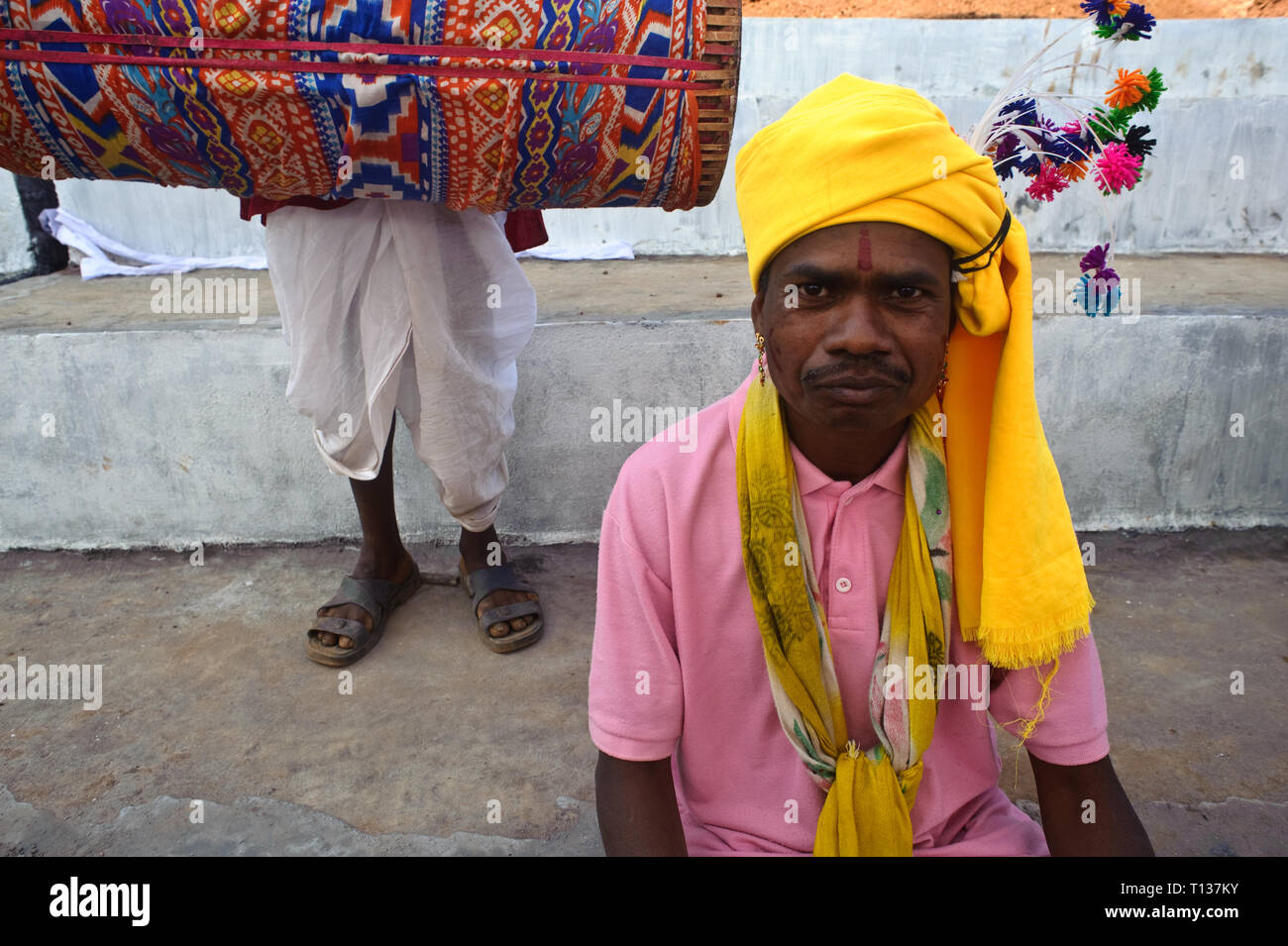 Baiga tribe hi-res stock photography and images - Alamy