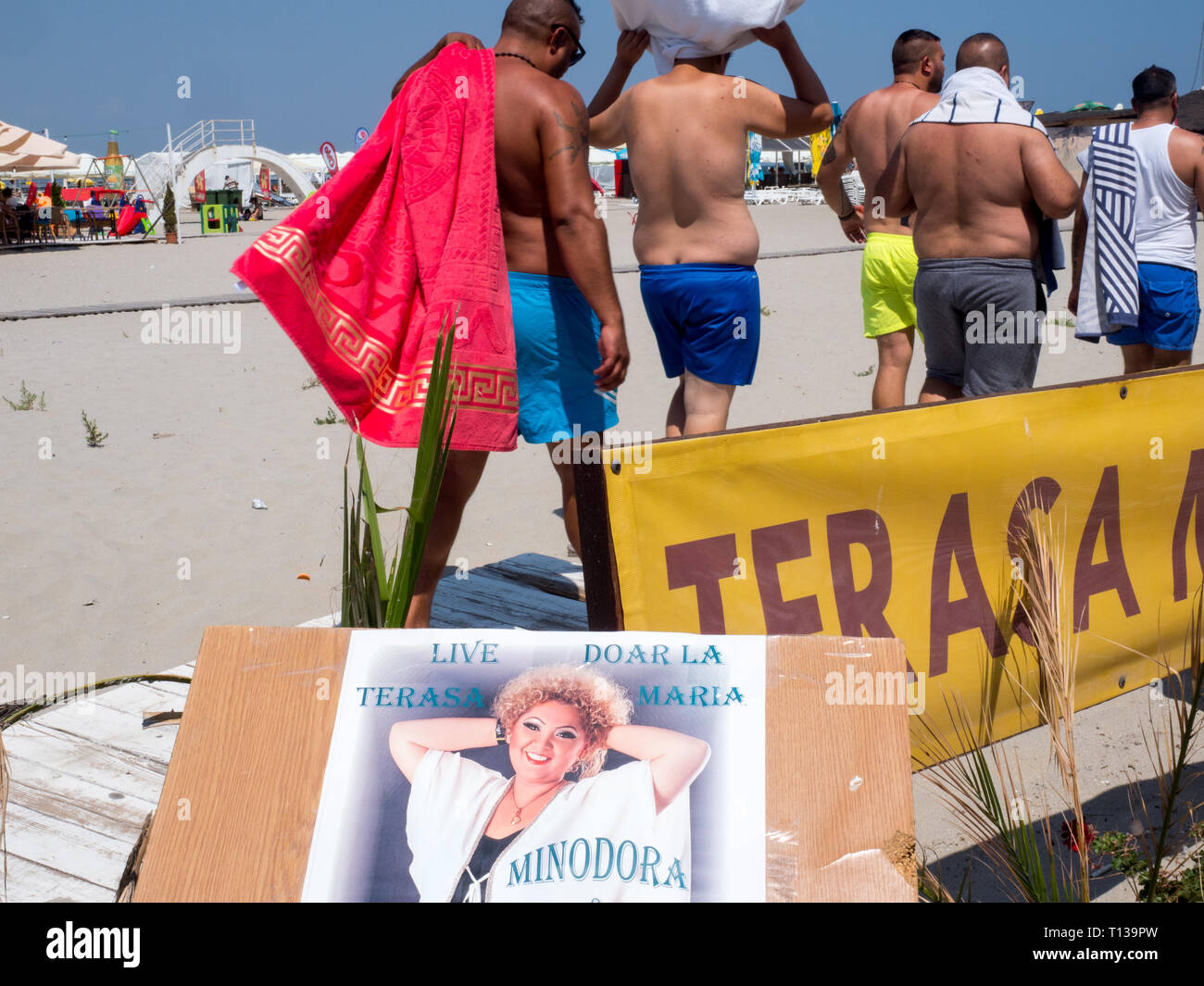 Men arrive hi-res stock photography and images - Alamy