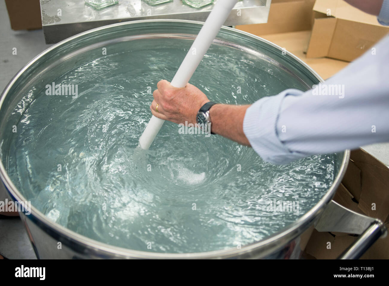 Making gin and tonic bottle hi-res stock photography and images - Alamy